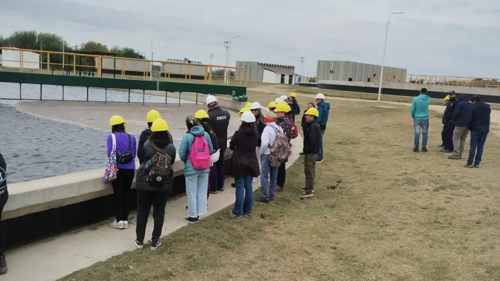 EMOS: Diplomatura en gestión del agua – FM ECO